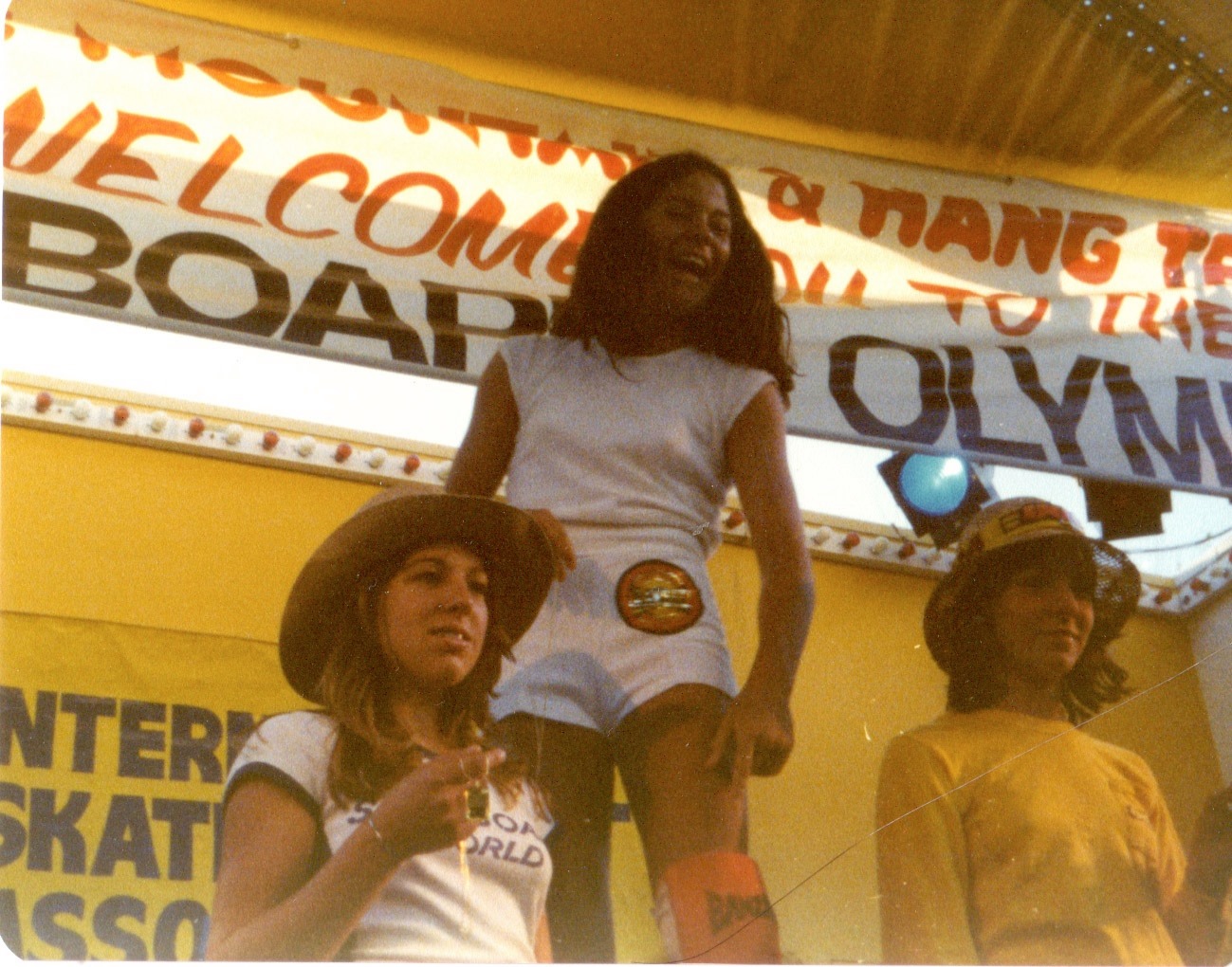 jana-payne-podium-1978-hang-ten-magic-mountain-with-suzette-owens-cindy ...