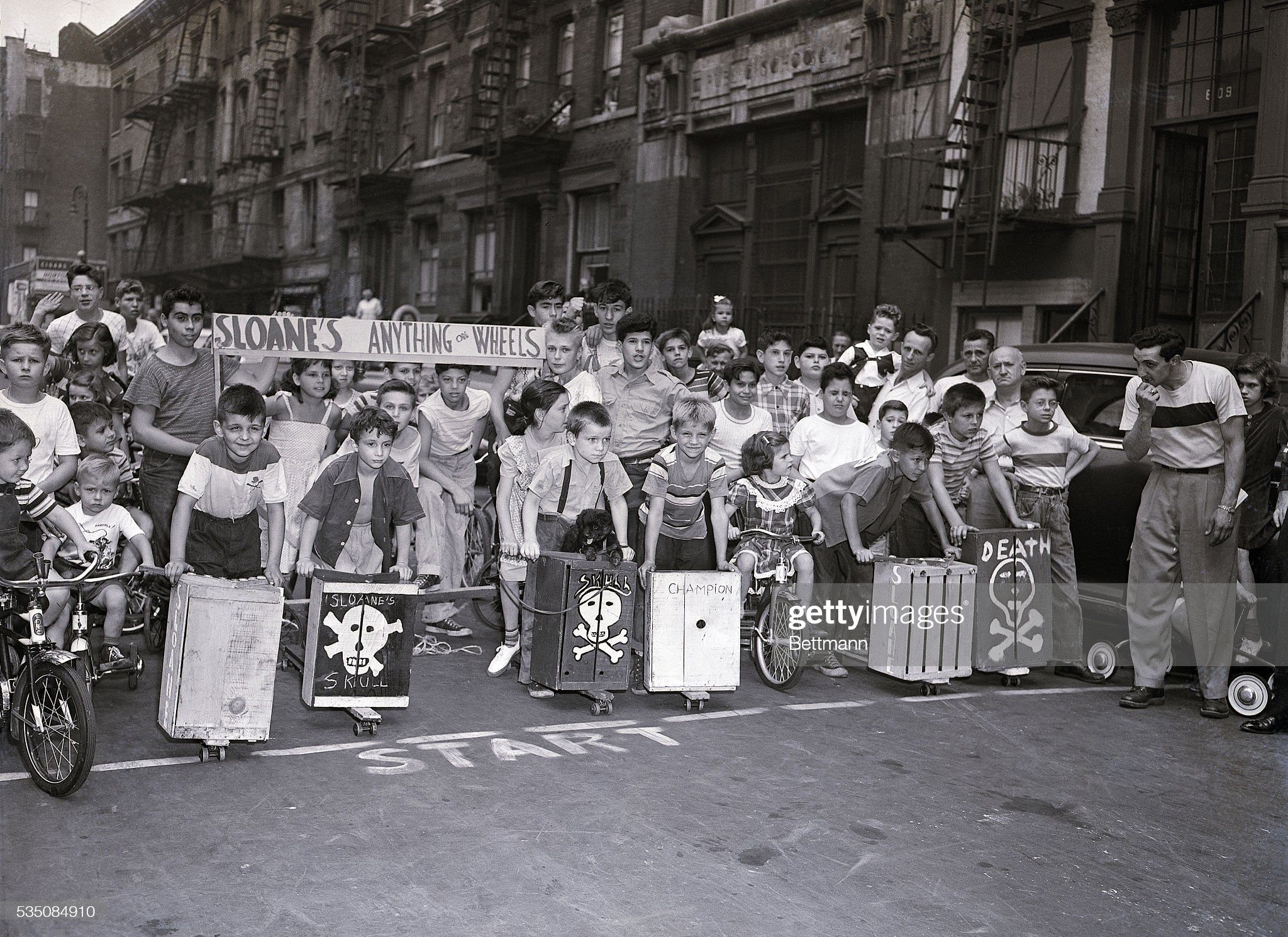 Skate Crates NYC – Womxn Skateboard History